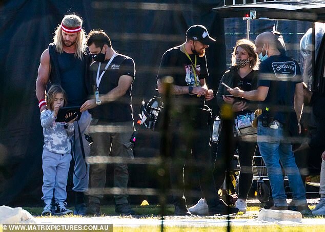 New ‘Thor 4’ Set Photos Hint At How The God Of Thunder Gets His Body ...